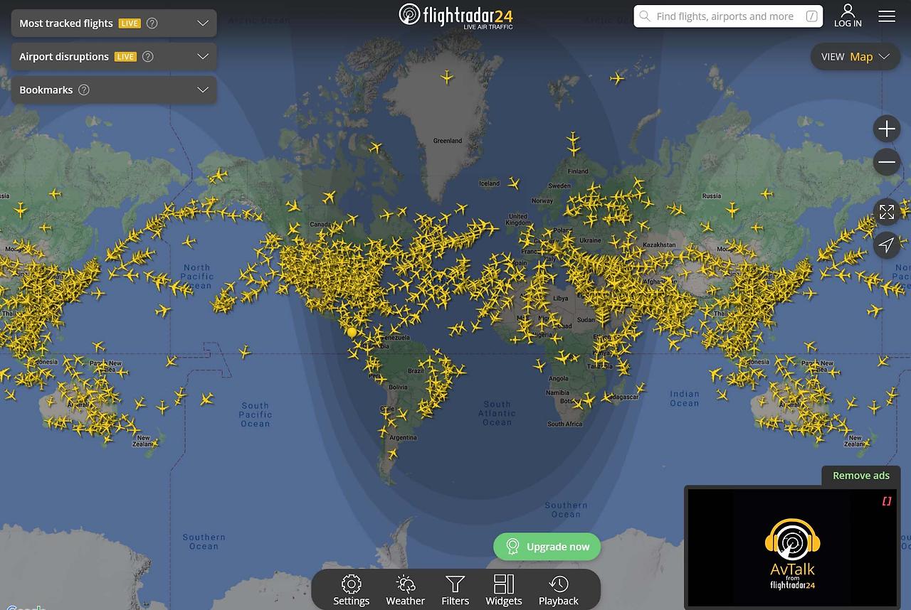 20240218 실시간 전세계 비행기 운행 정보 Flightradar24