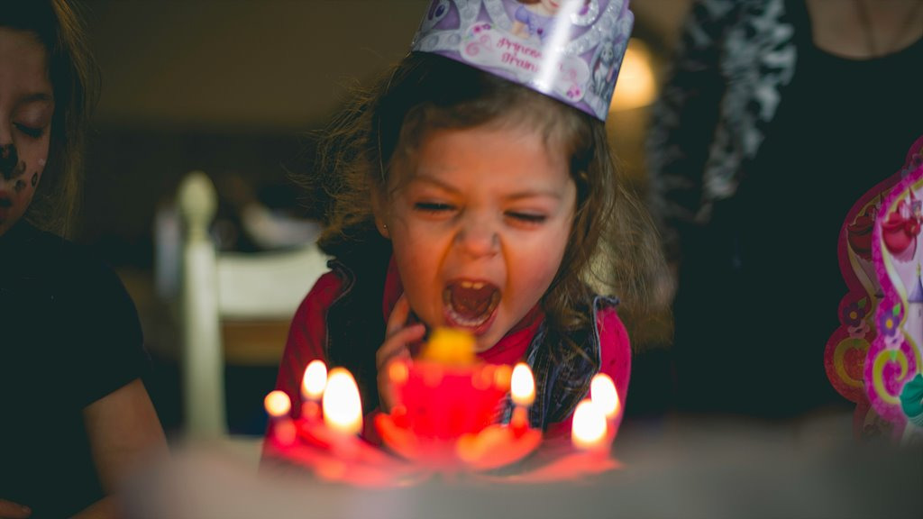 돌잔치 축하 인사말 문구 문자 안부 인사 모음 첫 생일 축하해요