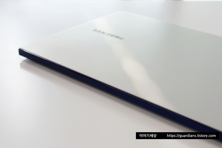 삼성 노트북 갤럭시북 이온 NT950XCJ-X716A 특징은?