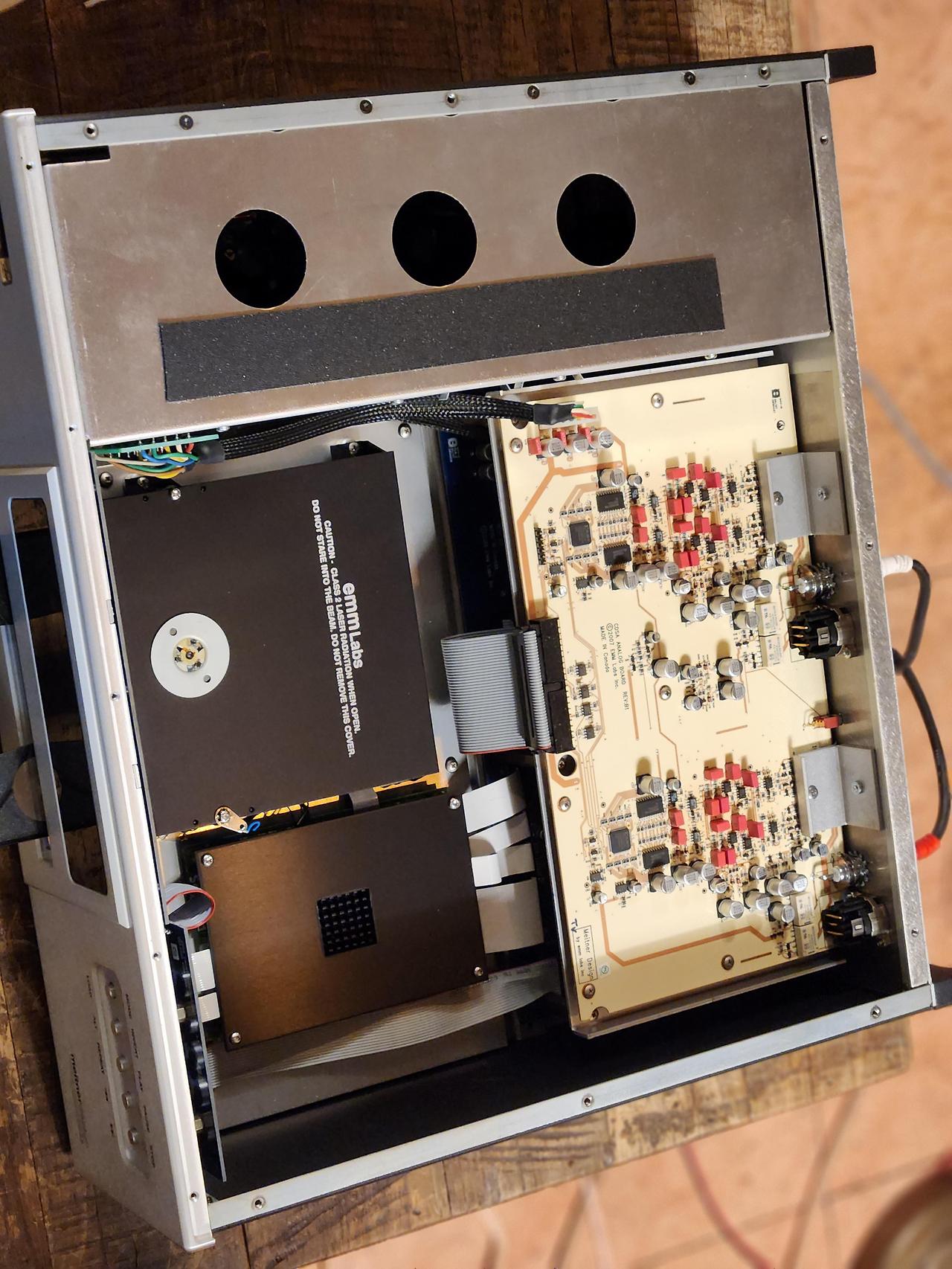 EMM LABS CDSA-SE SA시디 플레이어 입니다 -리모컨포함 220V정수 A급모델-(Stock-out)