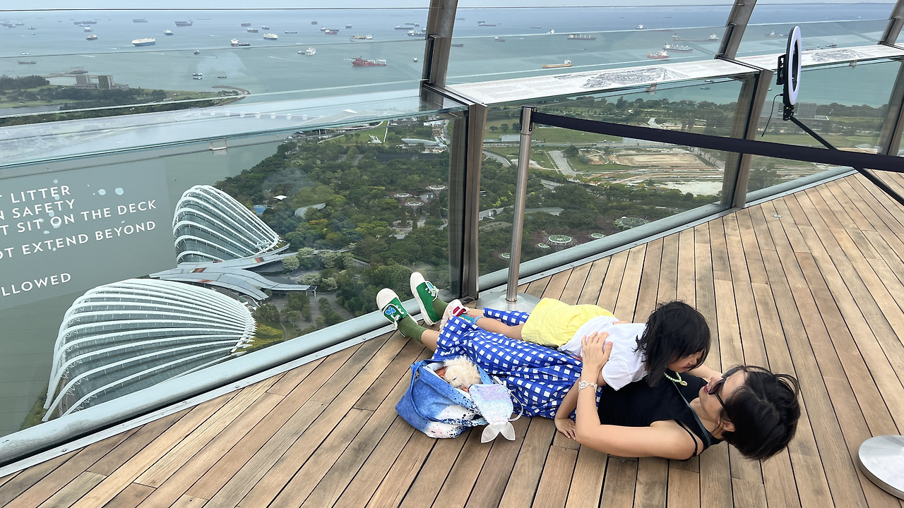 싱가포르 마리나베이 스카이파크 전망대와 삼판보트 무료로 이용하기
