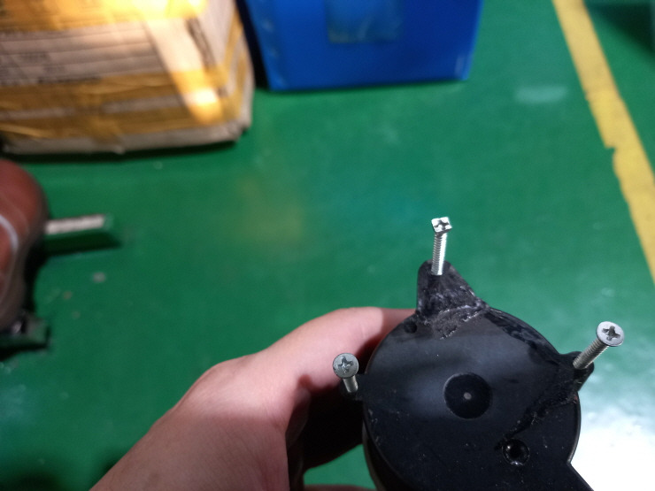 냉각수 보조워터펌프 = 쿨런트펌프 (coolant pump 2) P261A