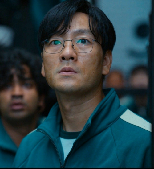 Player 218: Cho Sang-woo's Statistics: Wins, Losses, and Survival Rate