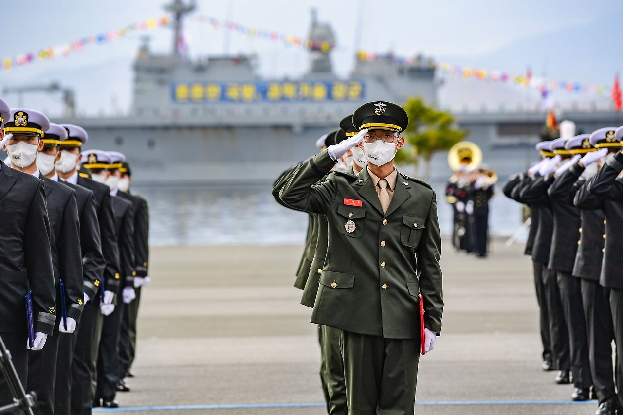 해병대 사관후보생 133기 임관식 해병대 날아라마린보이 장교부사관교육대 관련자료 해병닷컴