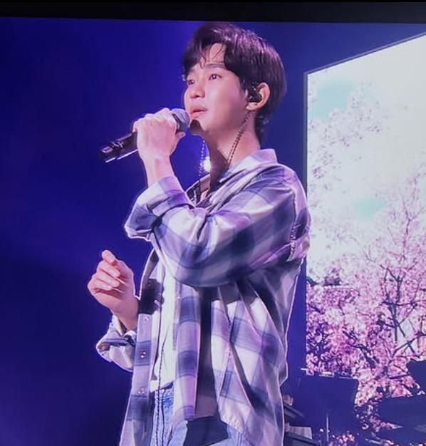 배우 김수현은 누구인가 나이 고향 키 학력 영화 드라마 김새론 논란까지 프로필 상세 분석