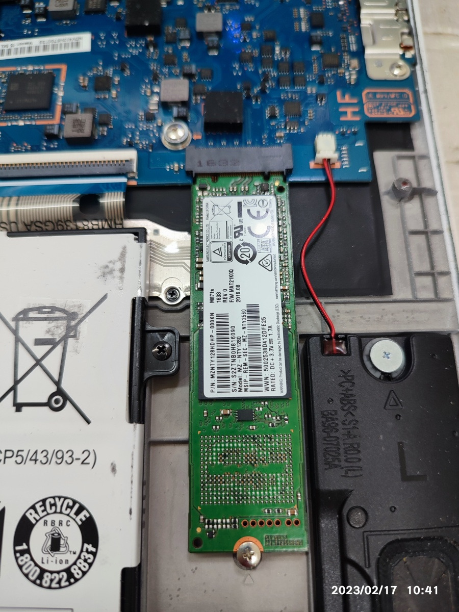 NT900X5L-K24W 분해