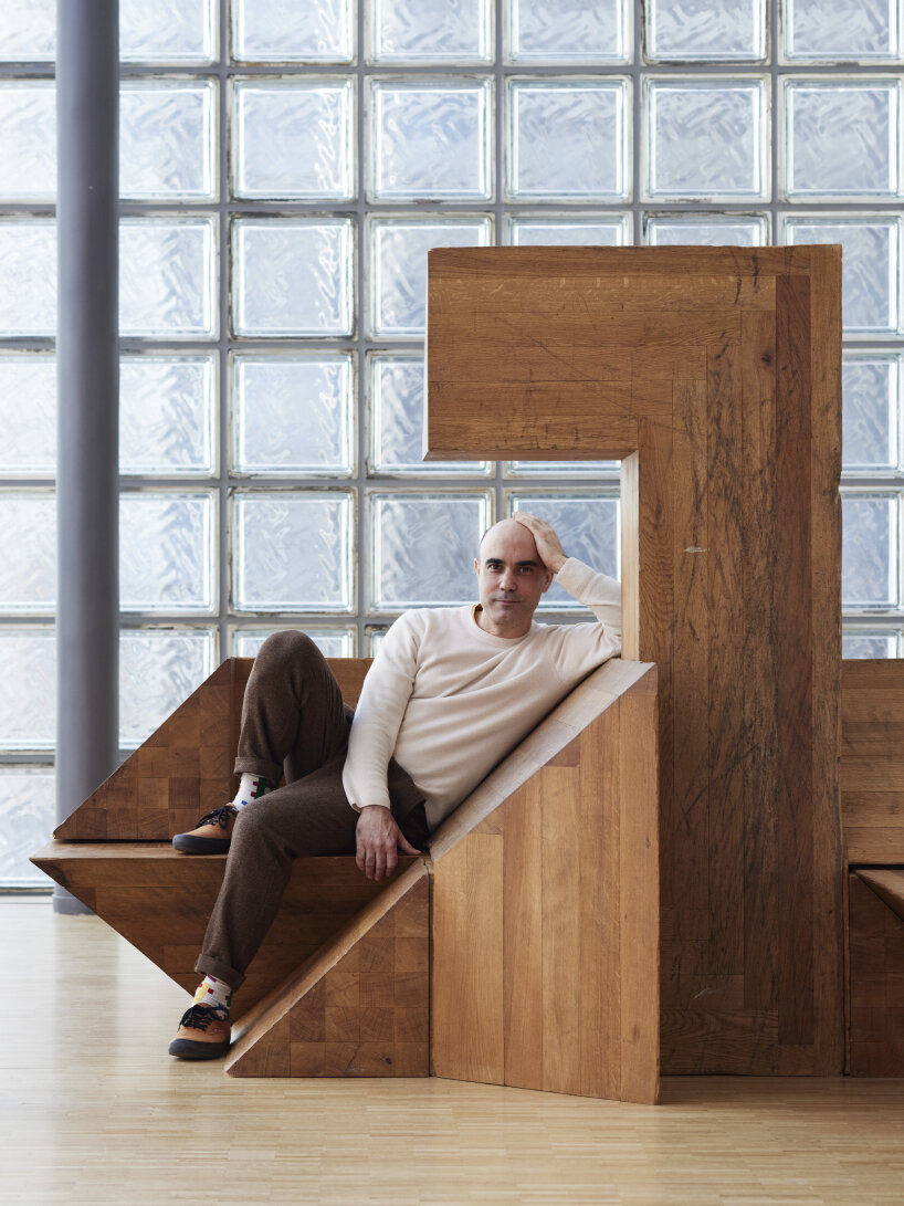 *파리 올림픽의 중심, 센터 퐁피두의 스케이트 가능한 조형물 [ Raphaël Zarka ] Cycloïd Piazza