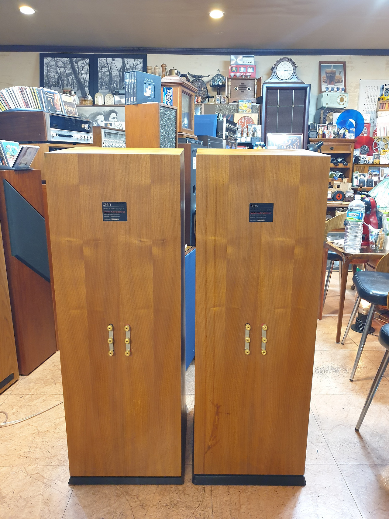 보기드믄 영국 Spendor 사의 SP9/1 플로어 스텐딩형 스피커 입니다 -A급-(ending)