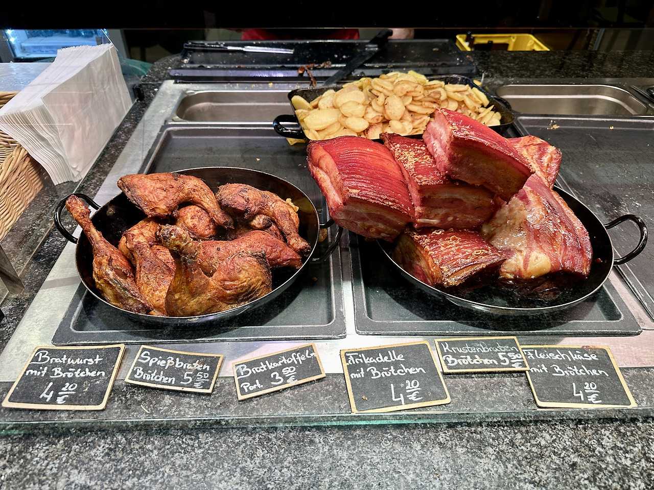 독일 슈바이학센 먹어보기 프랑크프루트 중앙역 슈바인 학센 맛집 슈바인스학세 Schweinshaxe