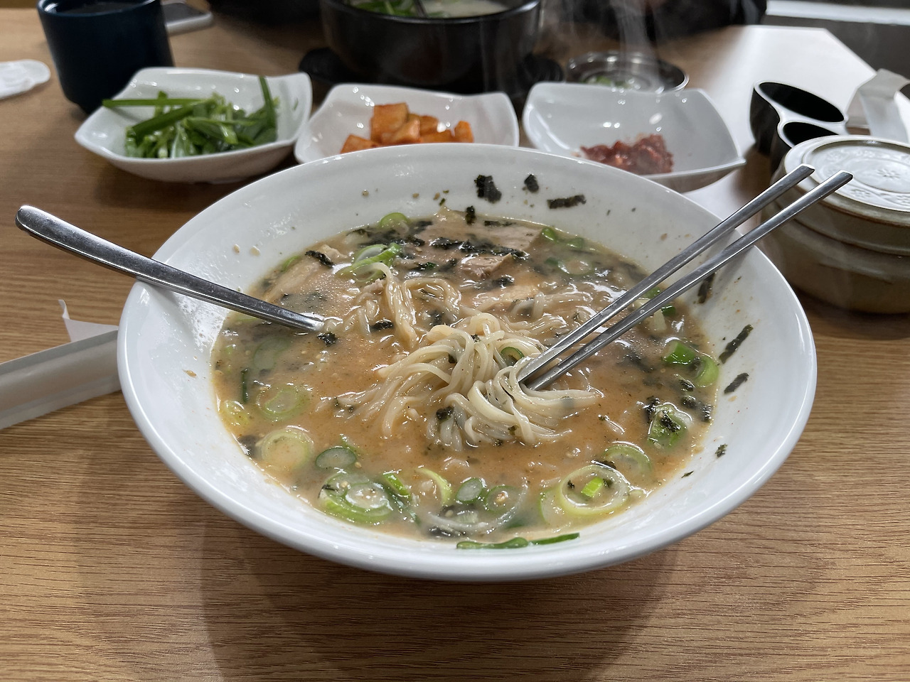 김포 고기국수가 먹고 싶을 때 김포 사우동 고기국수 돼지국밥 맛집 족보 있는 국밥 김포대로점