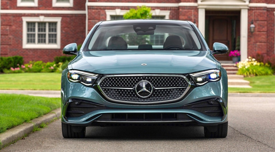 2025 벤츠 E클래스 신형 E350e 4MATIC 하이브리드 정보(성능,연비)