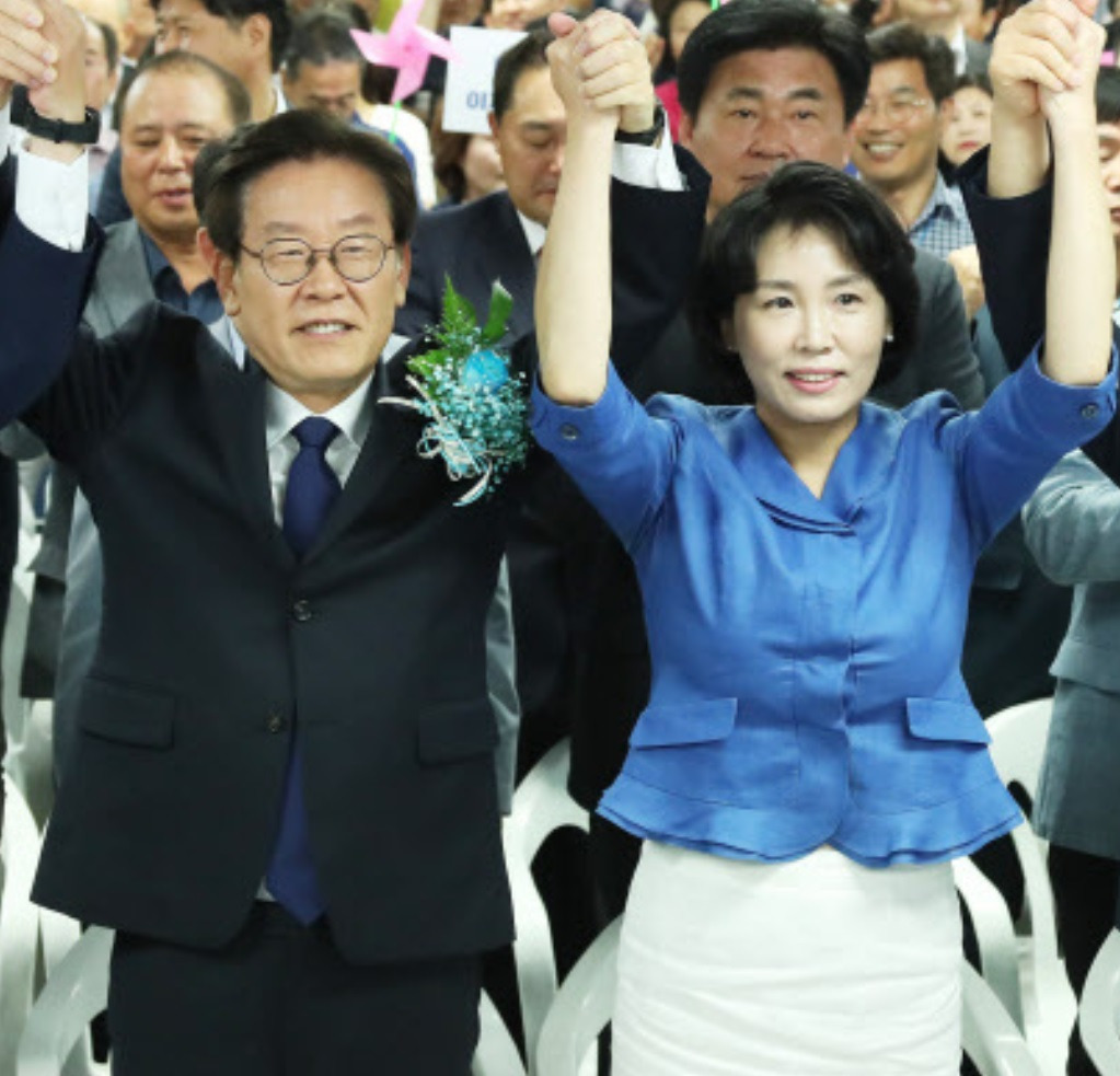 이재명 나이 프로필 아내 부인 김혜경 아들 가족 형제 학력 고향 군대 집 혈액형