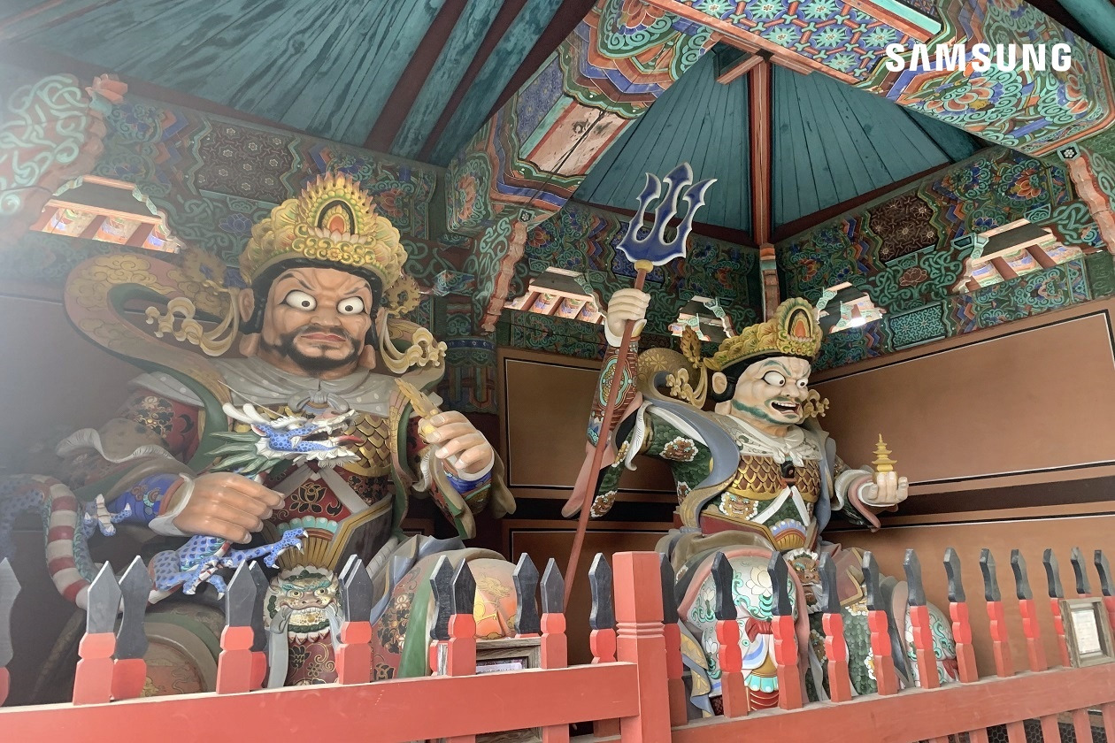 가을 단풍 절정 시기는 바로 지금 울긋불긋 단풍 옷 입은 단풍 명소 경기도 사찰 화성