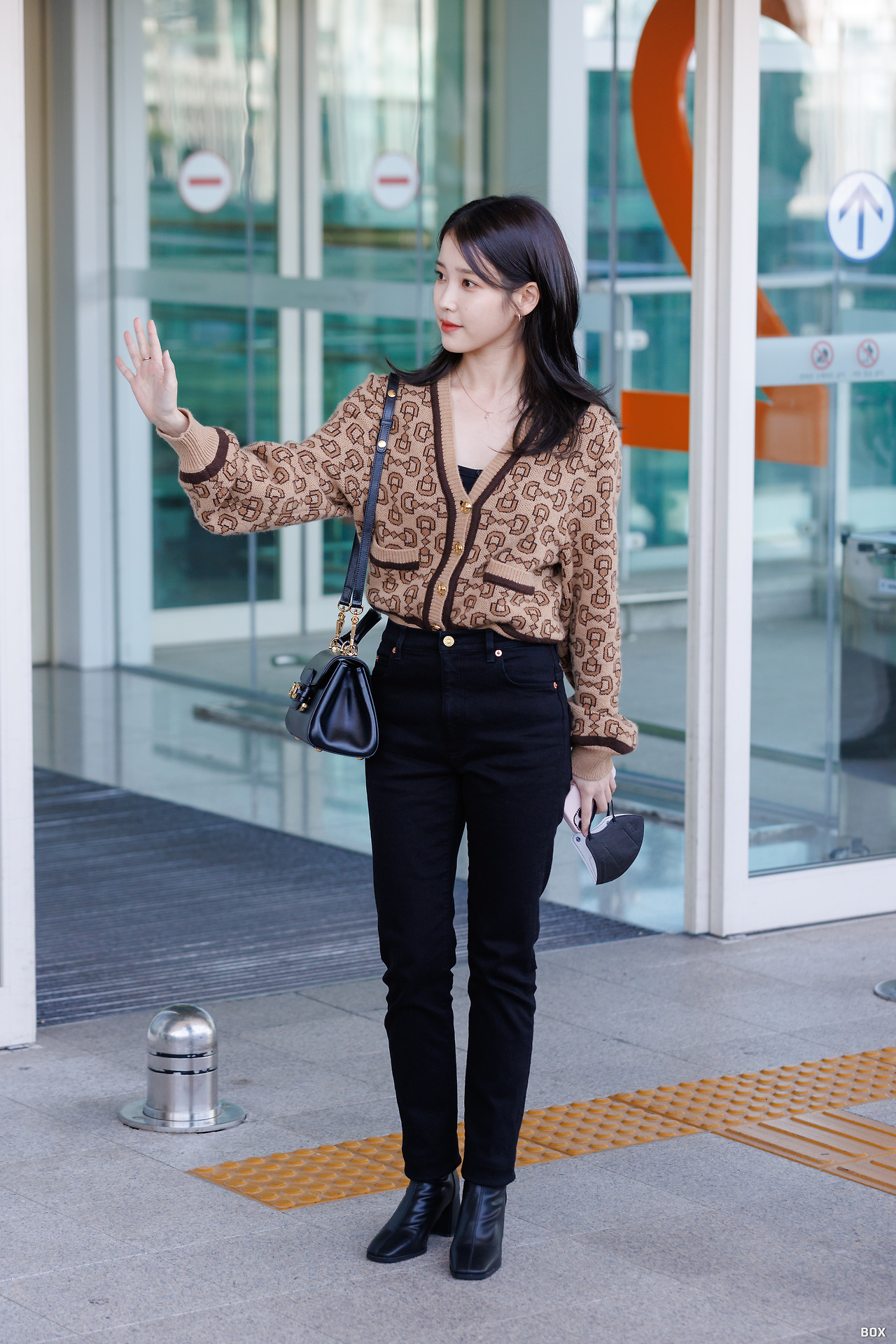 220922 아이유 인천공항 출국