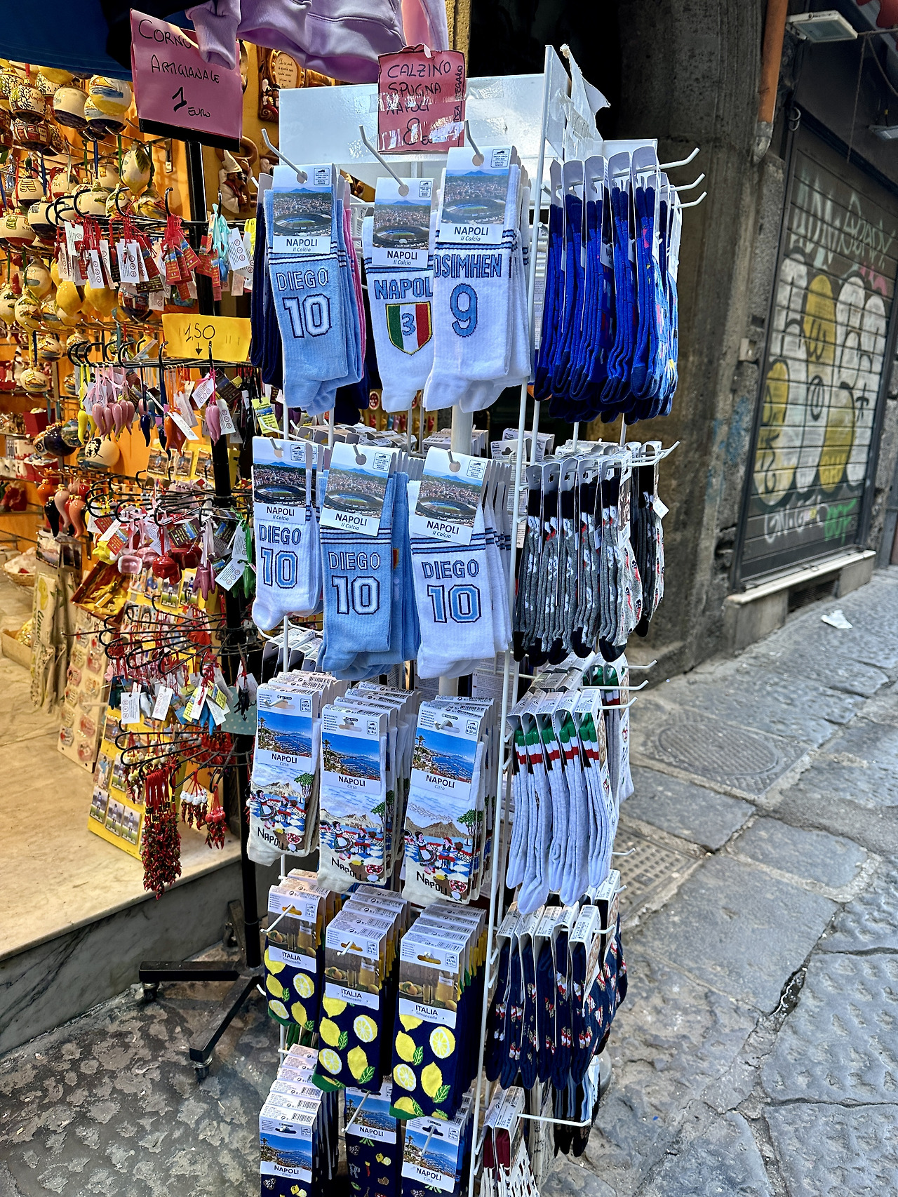 가장 나폴리스러운 곳 스파카 나폴리 Spacca Napoli