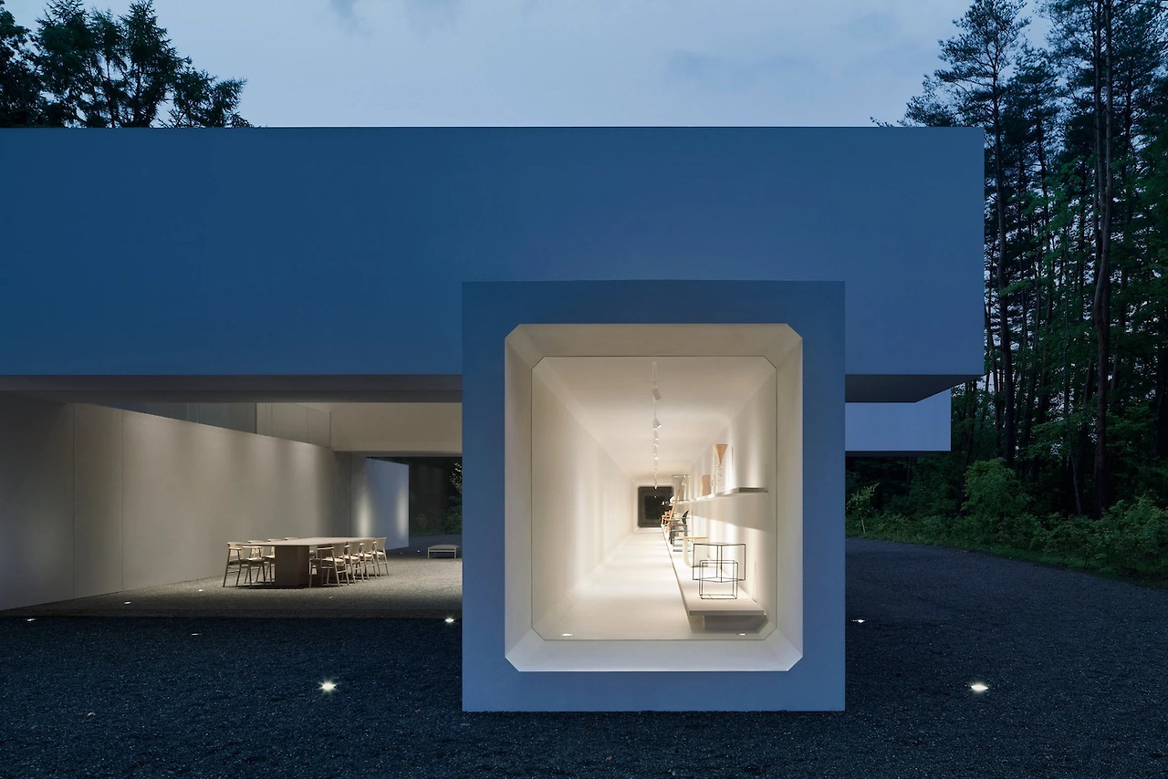 프리캐스트 콘크리트 사각터널로 만든 집 Nendo Culvert Guesthouse
