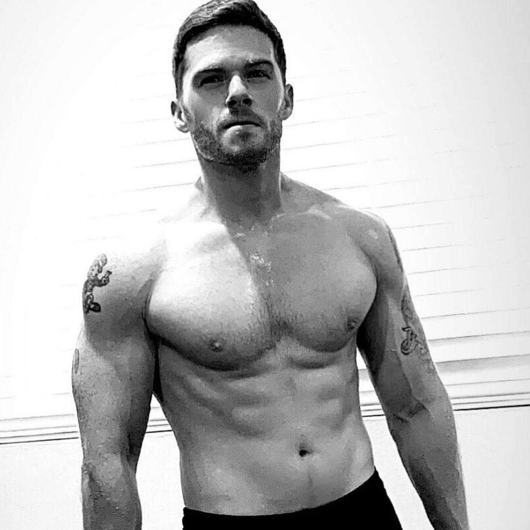 블론드 에반 윌리엄스 Evan Williams