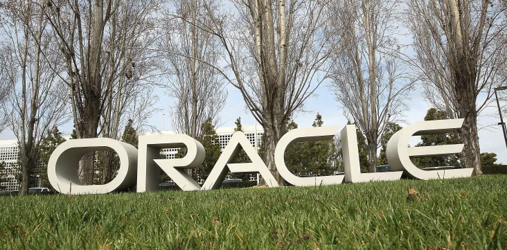 Oracle이 최근 발표한 Code Assist는 Java 및 SQL을 위한 AI 기반 코딩 도우미로, 개발자들의 생산성을 ...