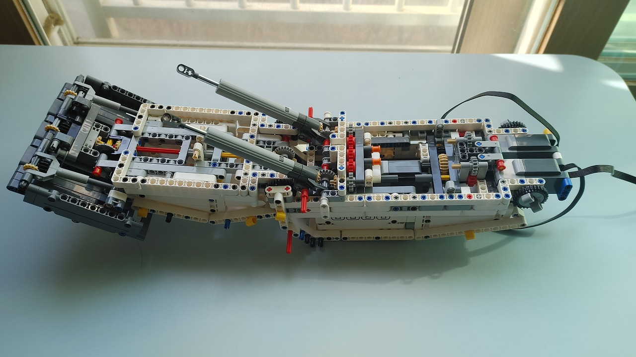 레고 42100 립헬 R 9800 엑스케베이터 조립 2편 : 클리앙