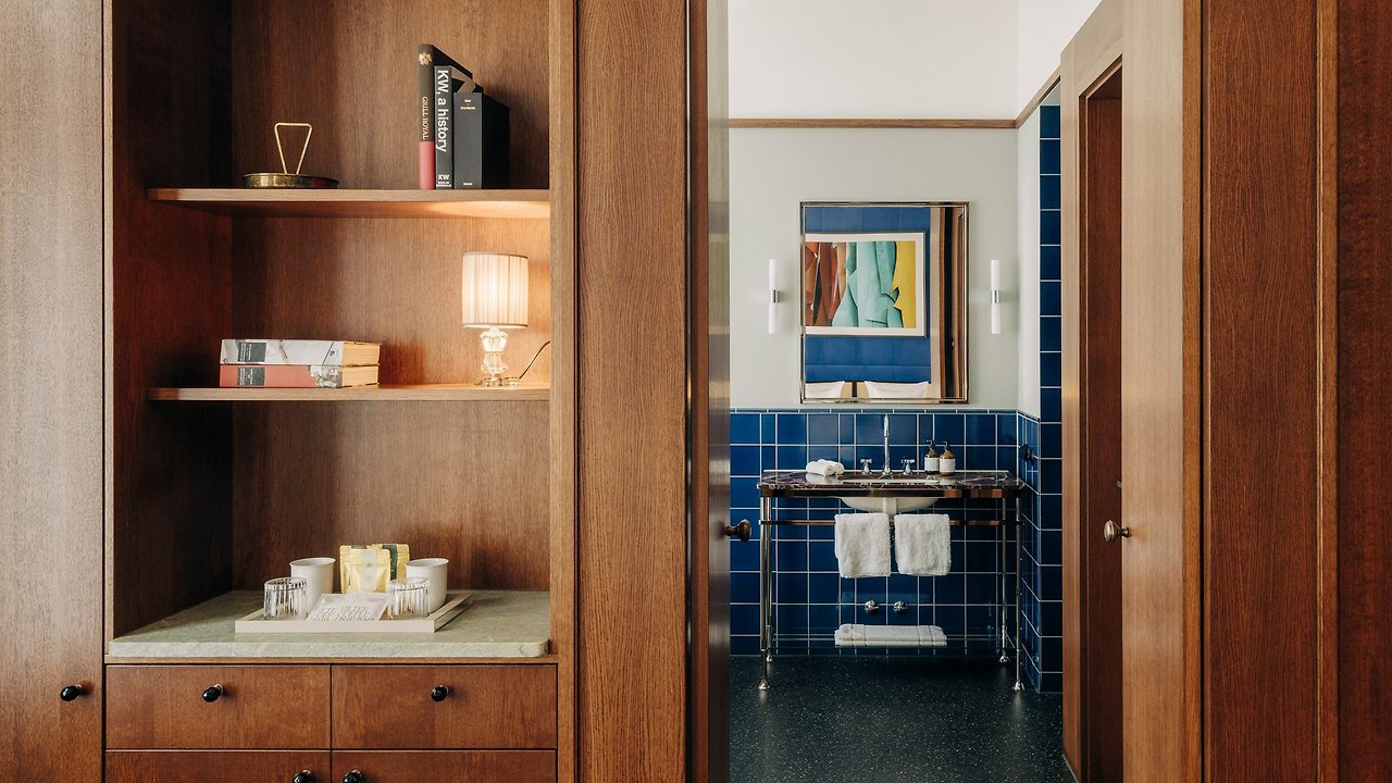 *레트로보다 클래식에 더 가깝게 Irina Kromayer designs Château Royal hotel to feel ...