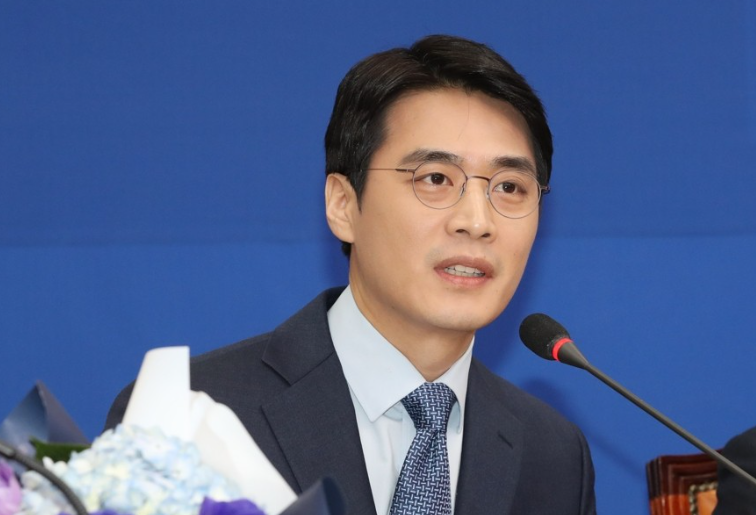한준호 국회의원 프로필 아나운서 부인 키 학력 재산 지역구 총 정리
