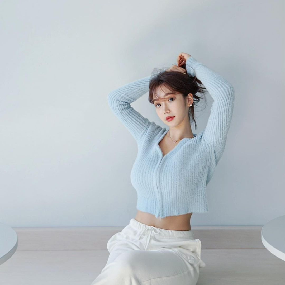 청순한 바른자세의 움쌤 셀카 사진 모음 — 스타들의★ 근황을 모아서