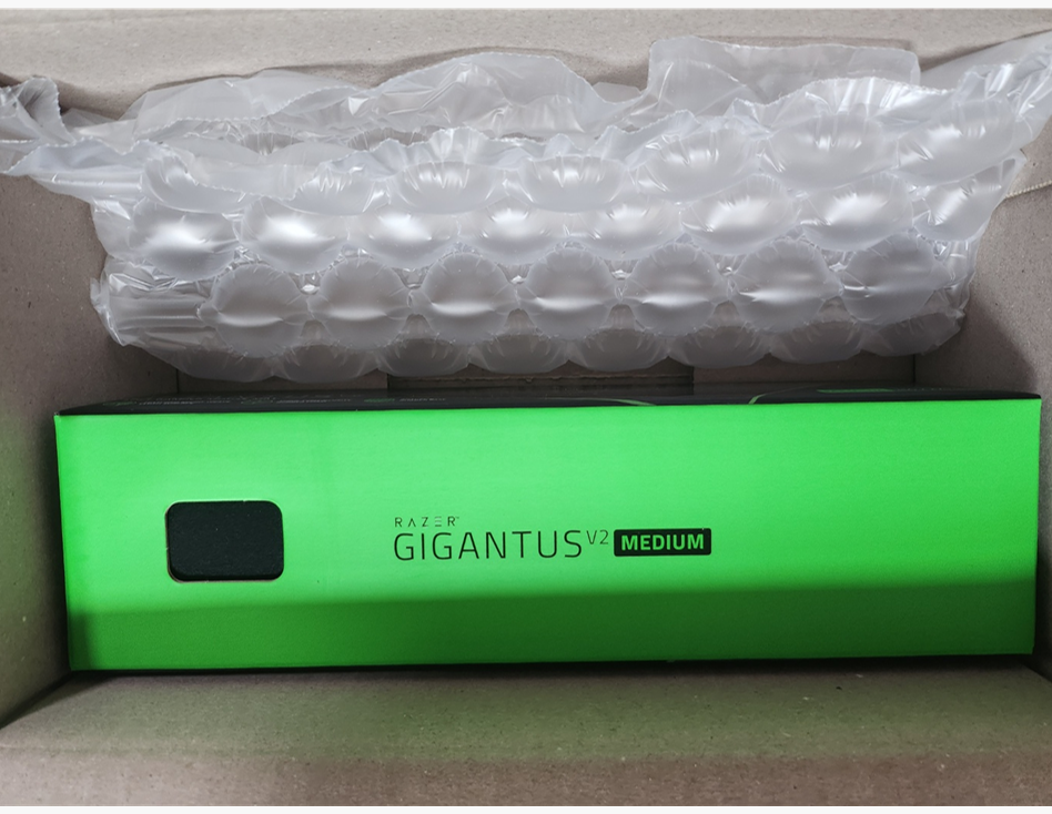 레이저 기간투스 V2 미디엄razer Gigantus V2 Medium