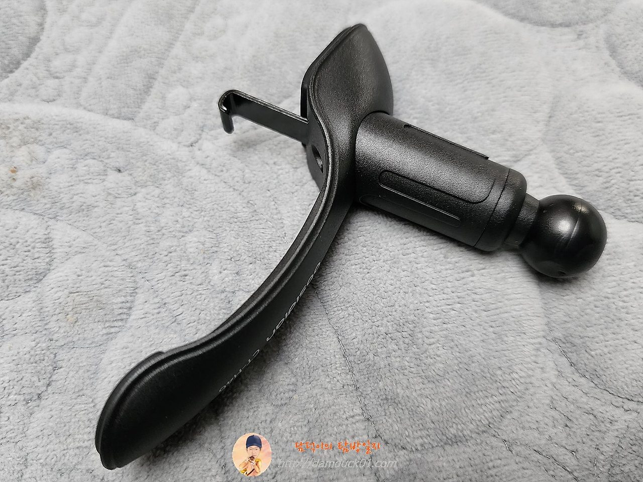 XM3 E-TECH 하이브리에 너무 잘 어울리는 차량용 송풍구와 무선충전거치대 리뷰.