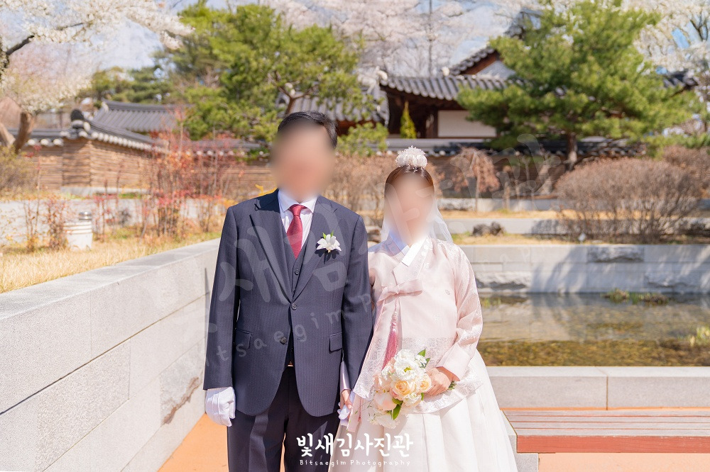 경원재 야외결혼식 본식스냅 송도 센트럴파크 한옥웨딩 한복드레스 봄 웨딩 피치톤 파스텔톤 스냅 빛새김사진관