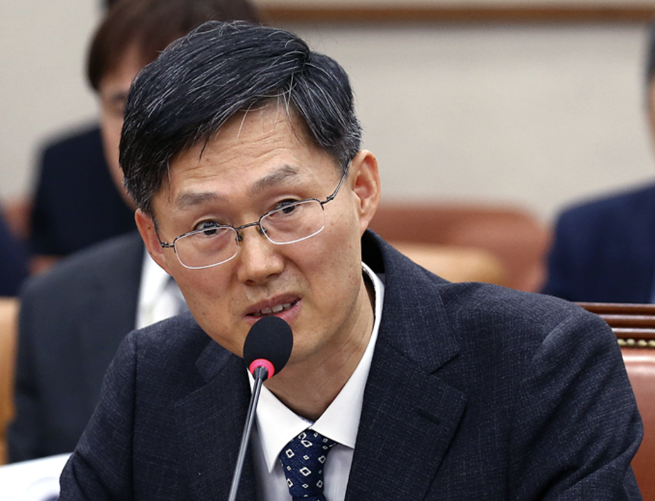 법관 문형배 프로필 정보 나이 재산 고향 학력 판사이력 헌법재판관