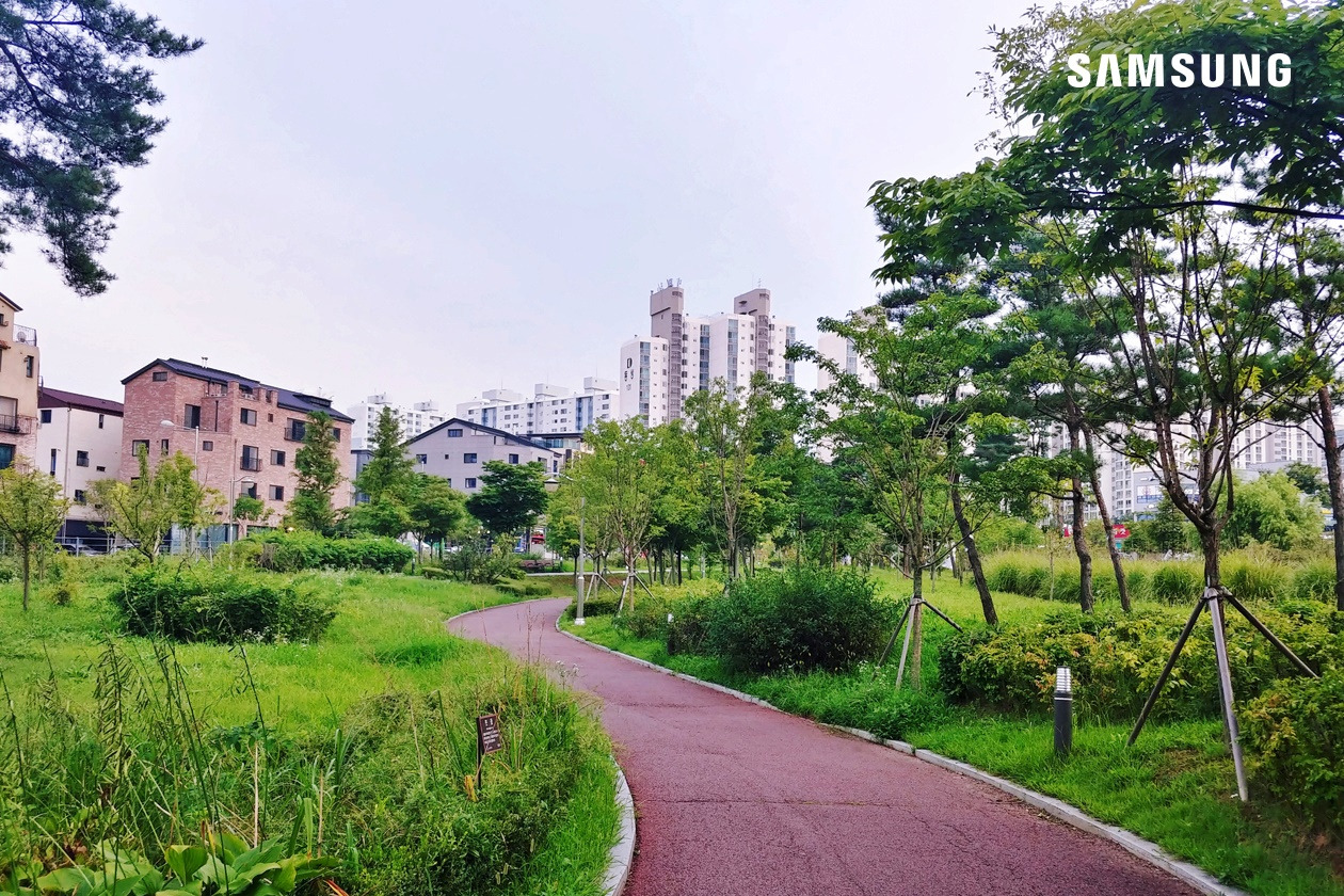 고즈넉한 경기도 산책로 추천 걷기 좋은 수변 공원이 있는 호매실 어울림공원