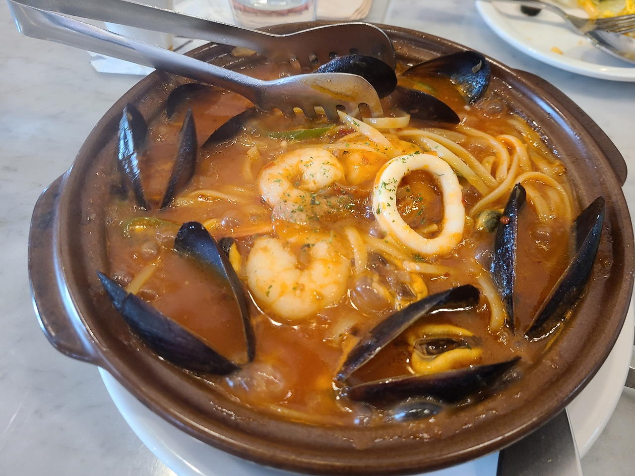 옥수동 맛집 어반스푼 혁빠기의 책파기