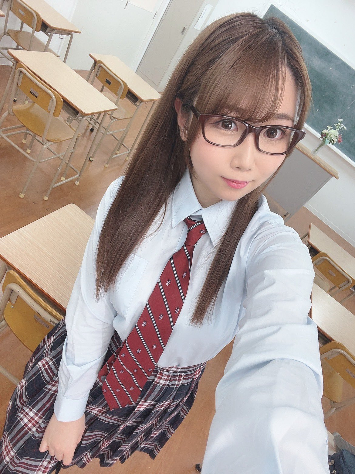 [01년생] 이치카와 에마 (Ema Ichikawa, 市川愛茉)