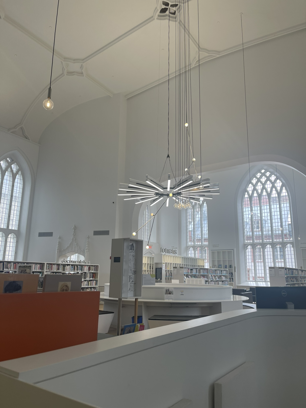 Quebec 도서관에 가다