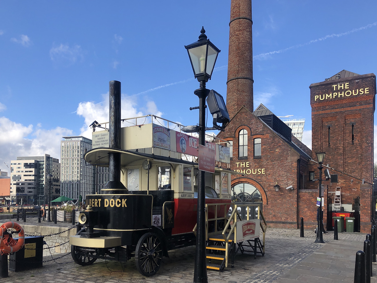 Tate Liverpool, biennale trip