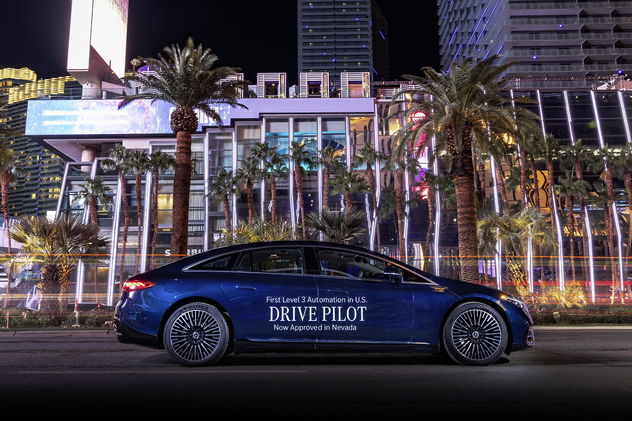 레벨 3 자율주행, 벤츠가 최초로 달린다