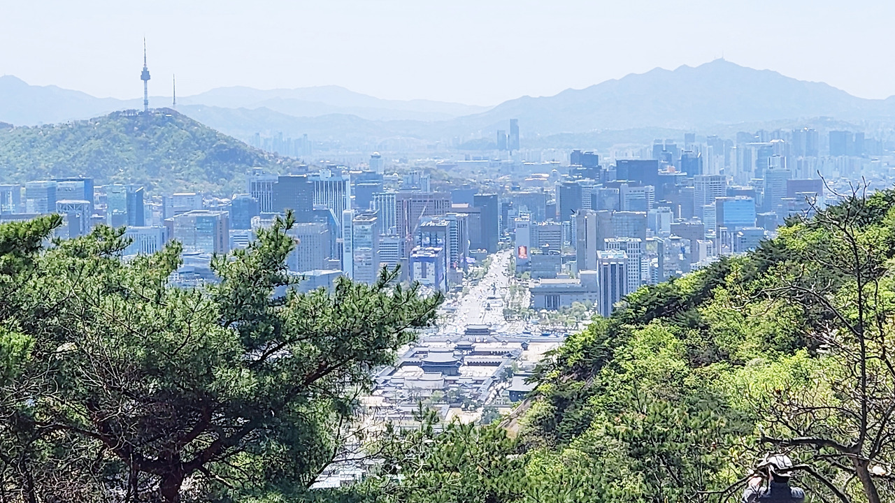 북악산 한양도성길에서