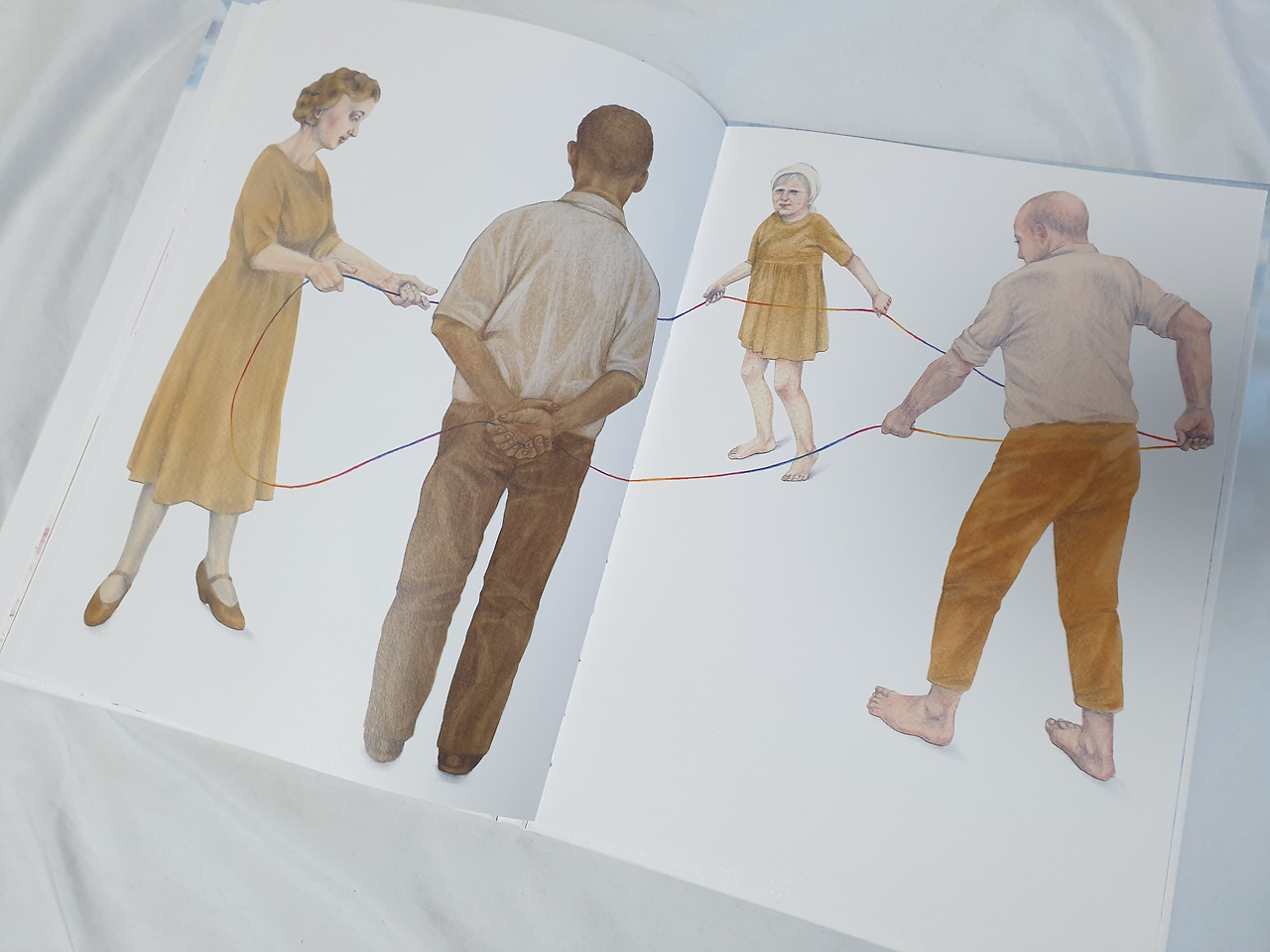 인간의 본질을 꿰뚫은 그림책 우화