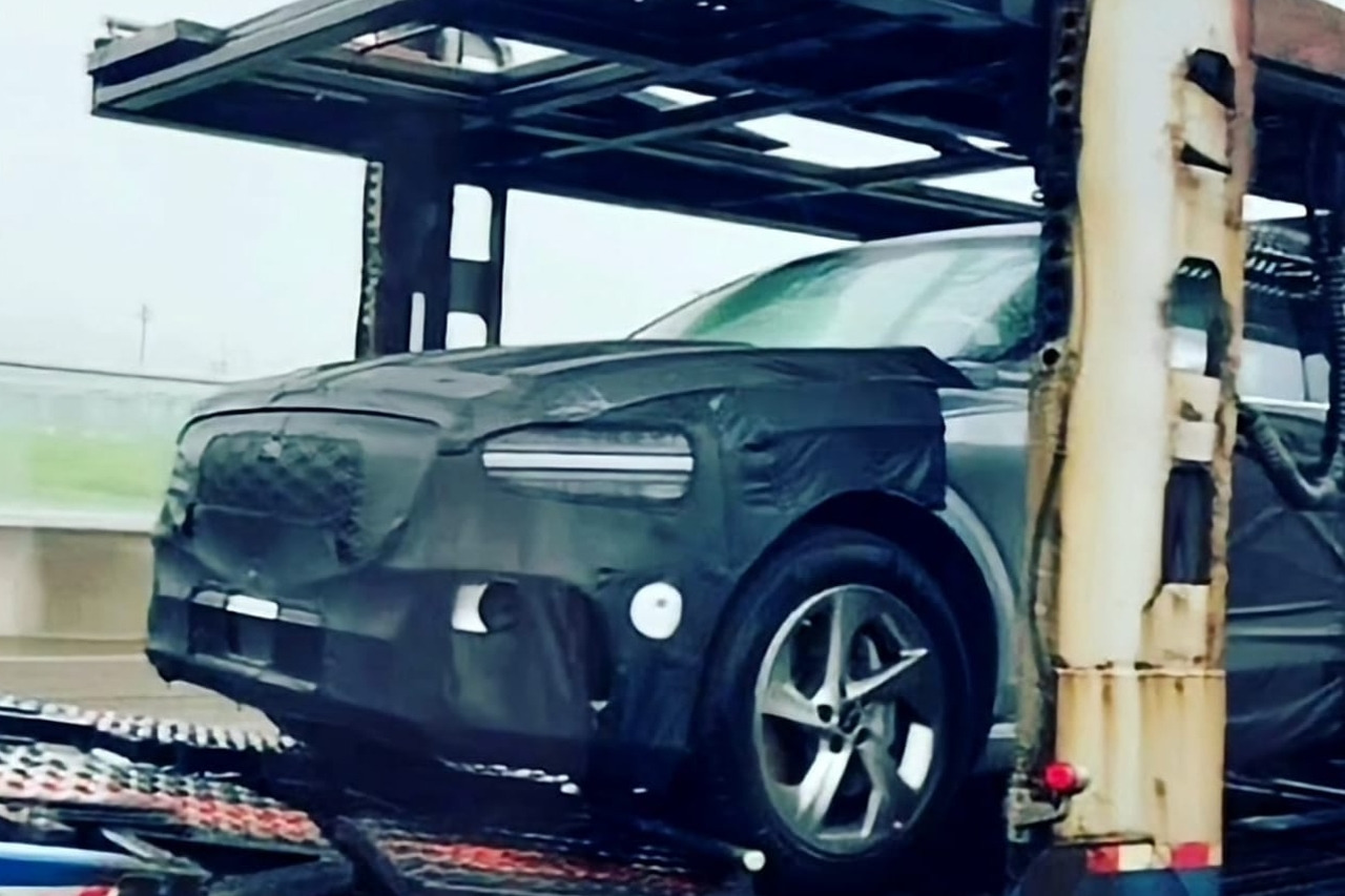 "테슬라 기다려" 제네시스GV70 F/L 거리서 포착