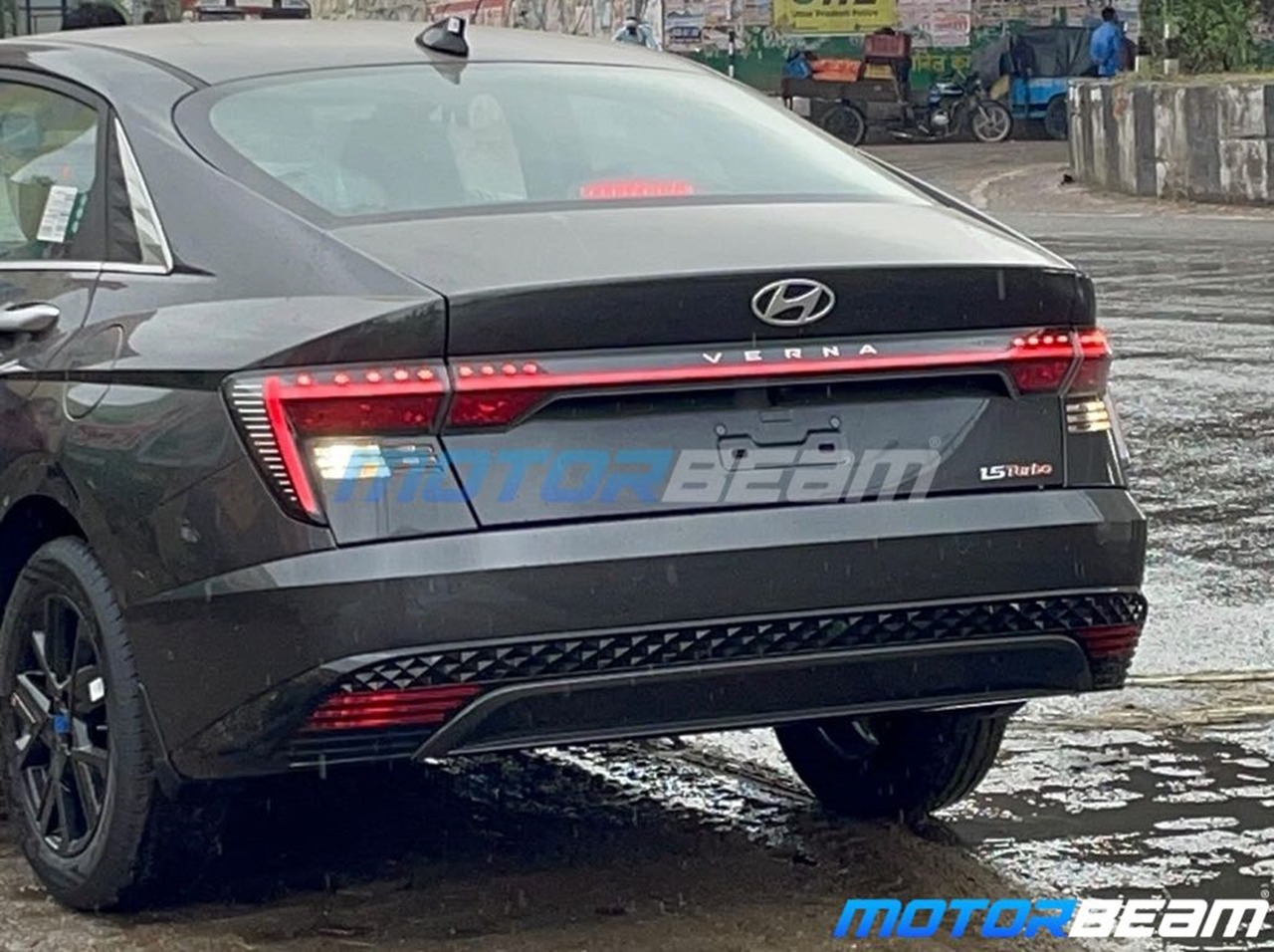 "이 정도면 국내 역차별이죠" 가성비 엑센트 실내공개