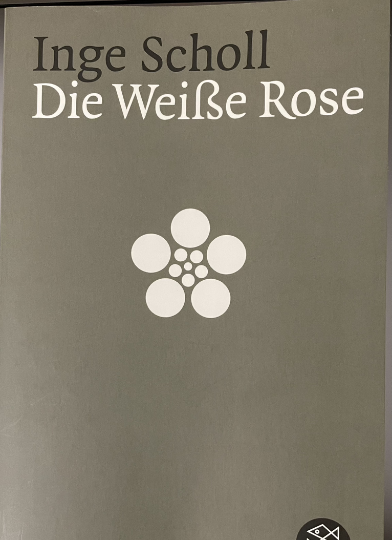 백장미(The White Rose)에 관하여