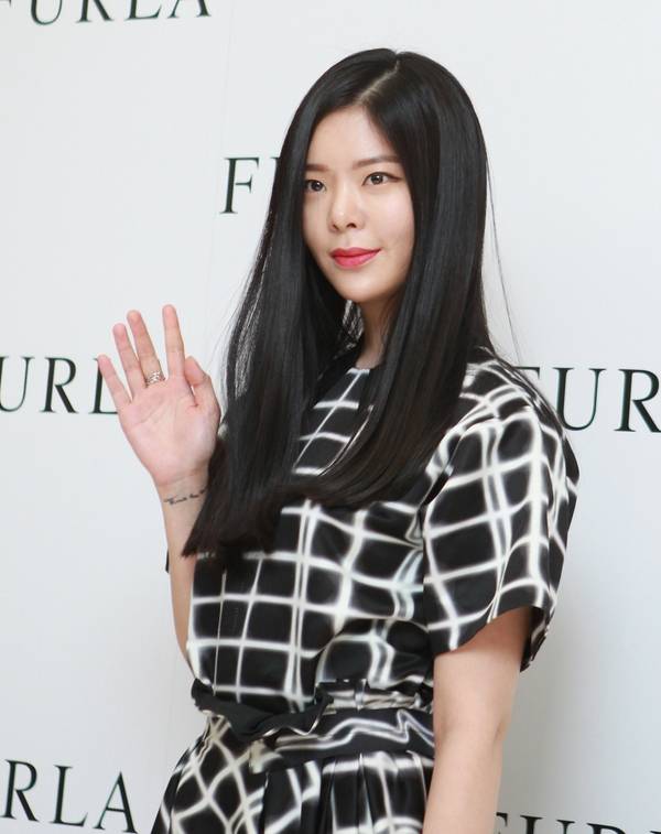 장재인 근긴장이상증 투병마치고 복귀 소식 알려