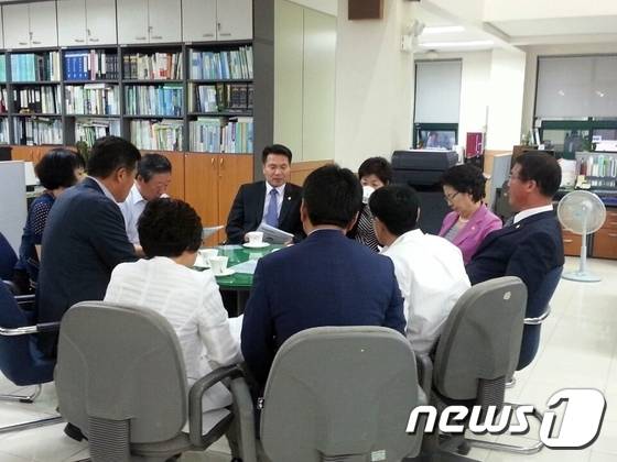 장흥군의회 메르스 비상대책본부 방문 격려