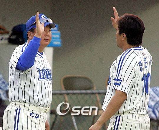 [사진]선동렬,'준혁이도 한 건 했지?'