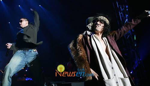 포토엔 드렁큰타이거 다같이 노래 불러~