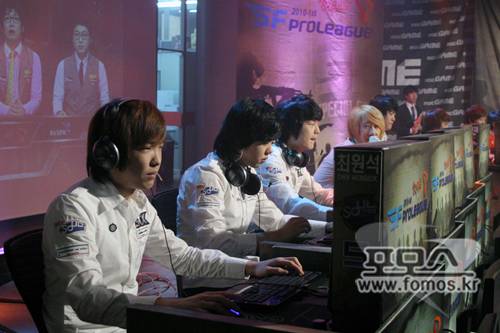 [SF프로리그]STX, 박귀민-최원석 쌍포 앞세워 1:0 리드(2-1경기)