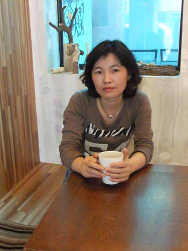 성미산에서 베어진 나무 작은 희망으로 조각되다