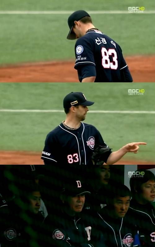 두산 선발투수가 신경식 코치 니퍼트 깜짝 유니폼 체인지