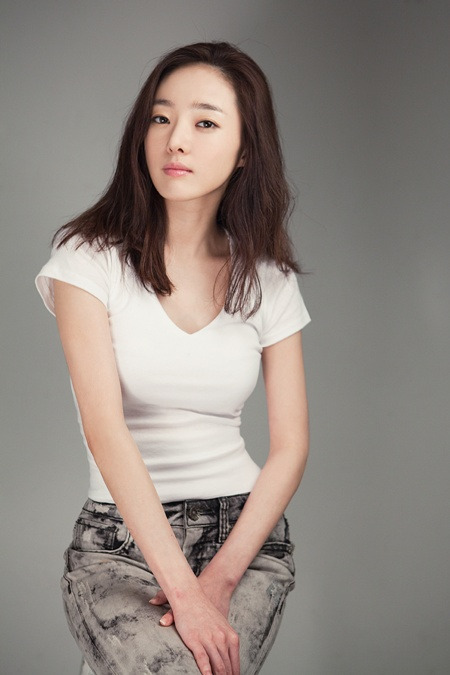 탤런트 김태희 다이아몬드 청바지 광고에 등장한다