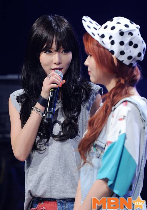 [MBN포토] 포미닛 현아, 'MC도 척척'